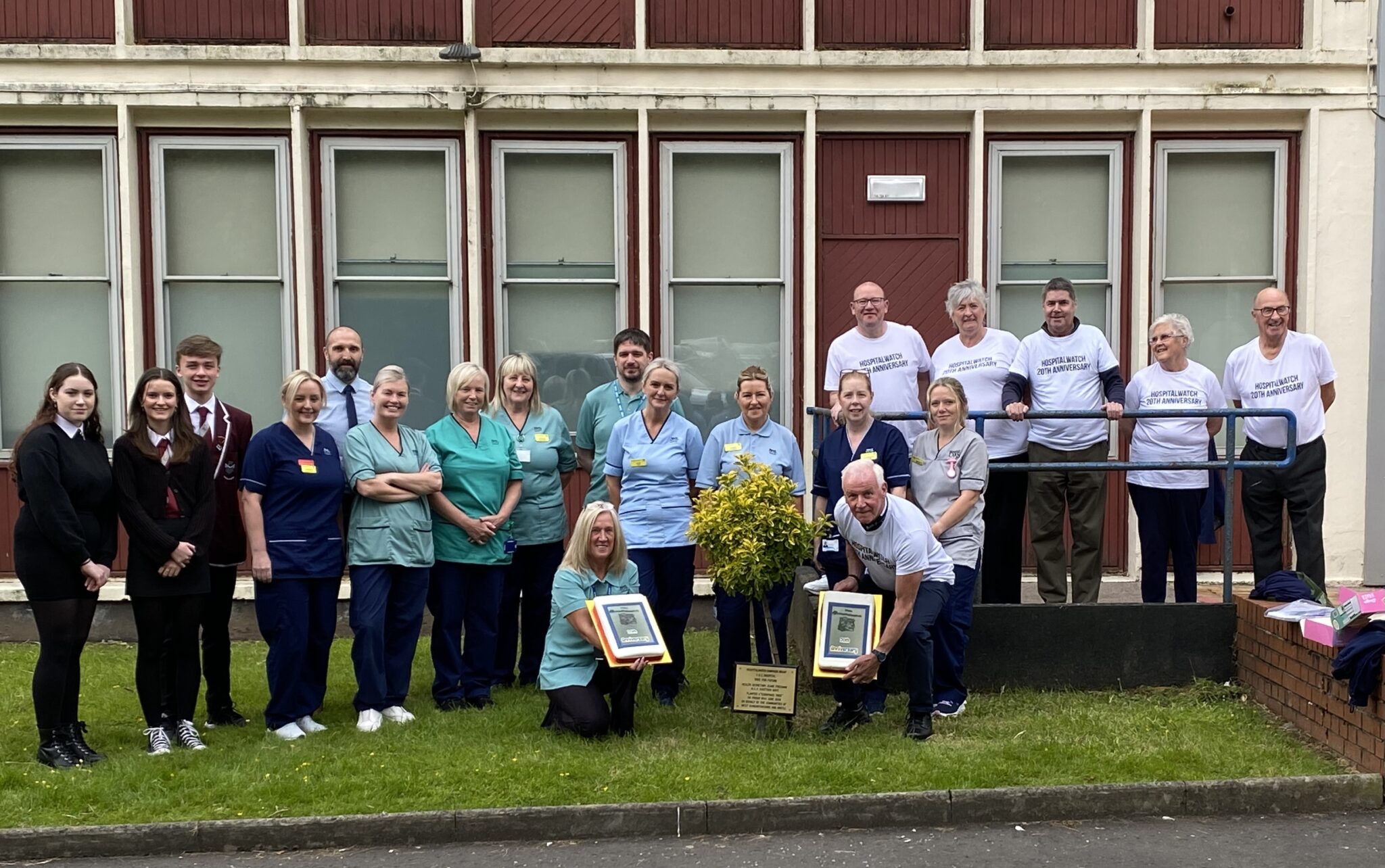 Vale marks Hospitalwatch's 20th Anniversary - NHSGGC